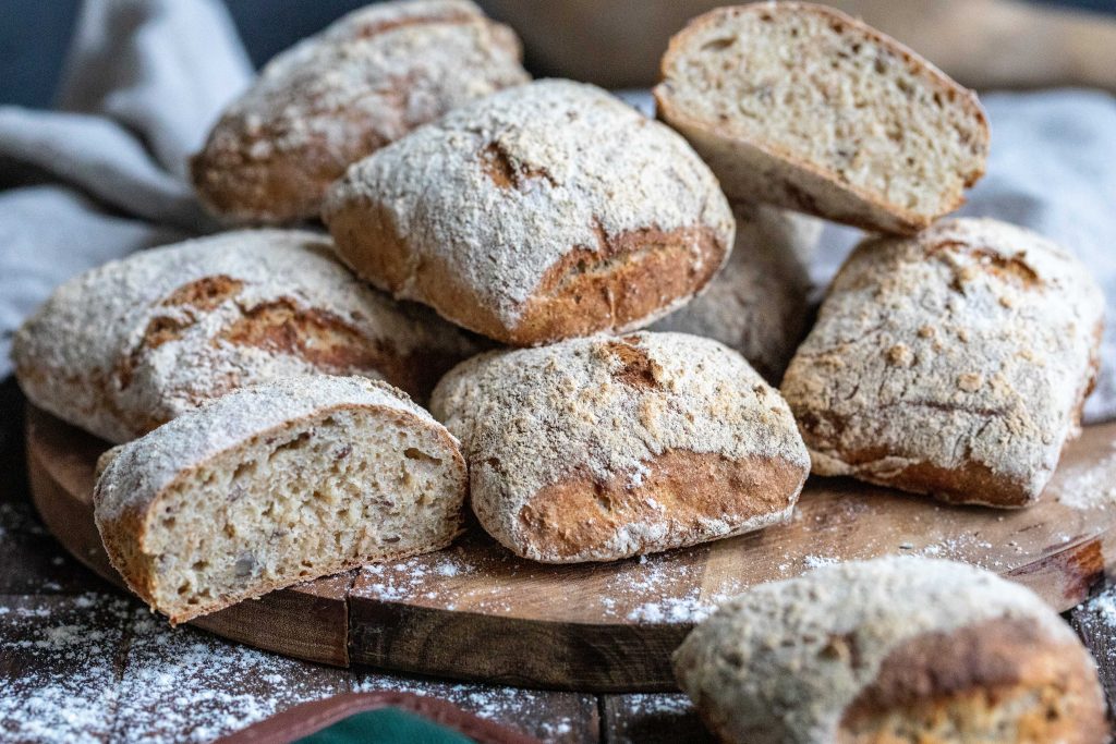 Lättbakat grovt bröd | Fredriks fika - Allas.se