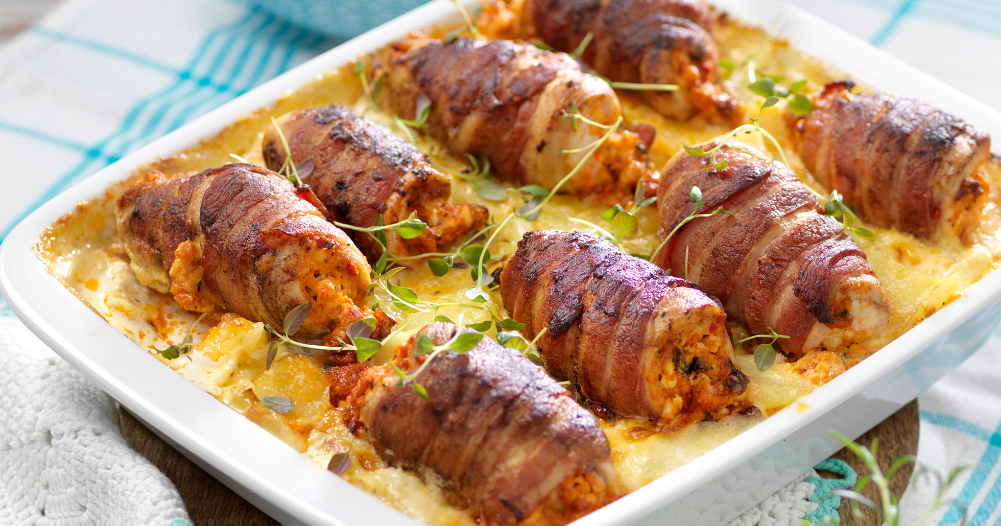 Kycklingrullader på potatisgratäng | Allas Recept